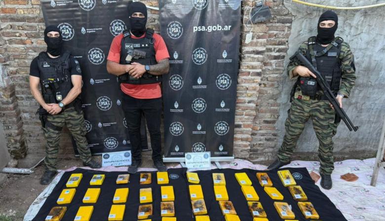 Golpe a una red vinculada a “Los Monos”: 29 allanamientos, 13 detenidos ...
