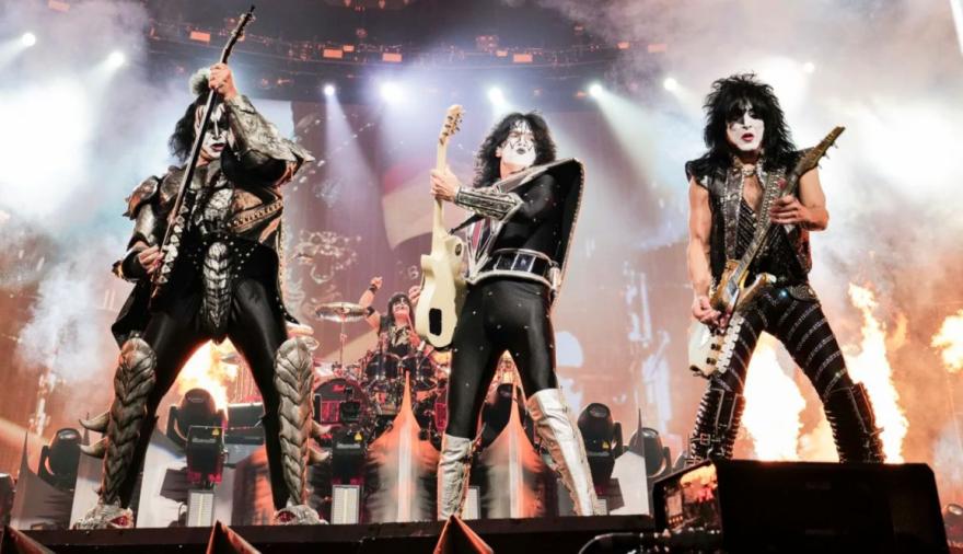 Internas en Kiss: Peter Criss vs Gene Simmons - NewsDigitales